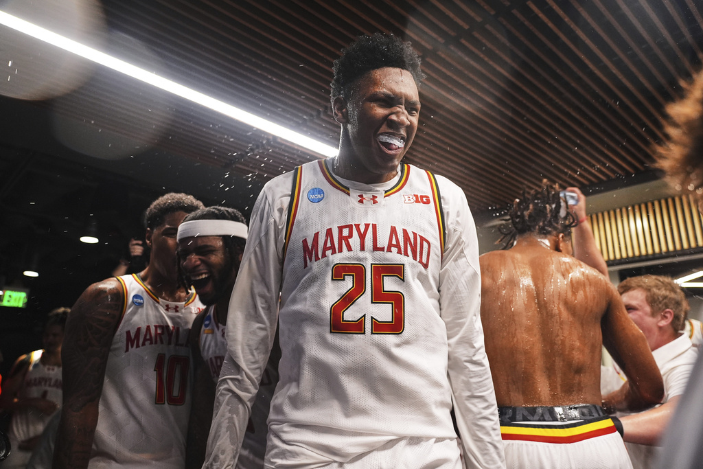 Derik Queen, aka 'Baby Jokic,' makes his mark on March Madness