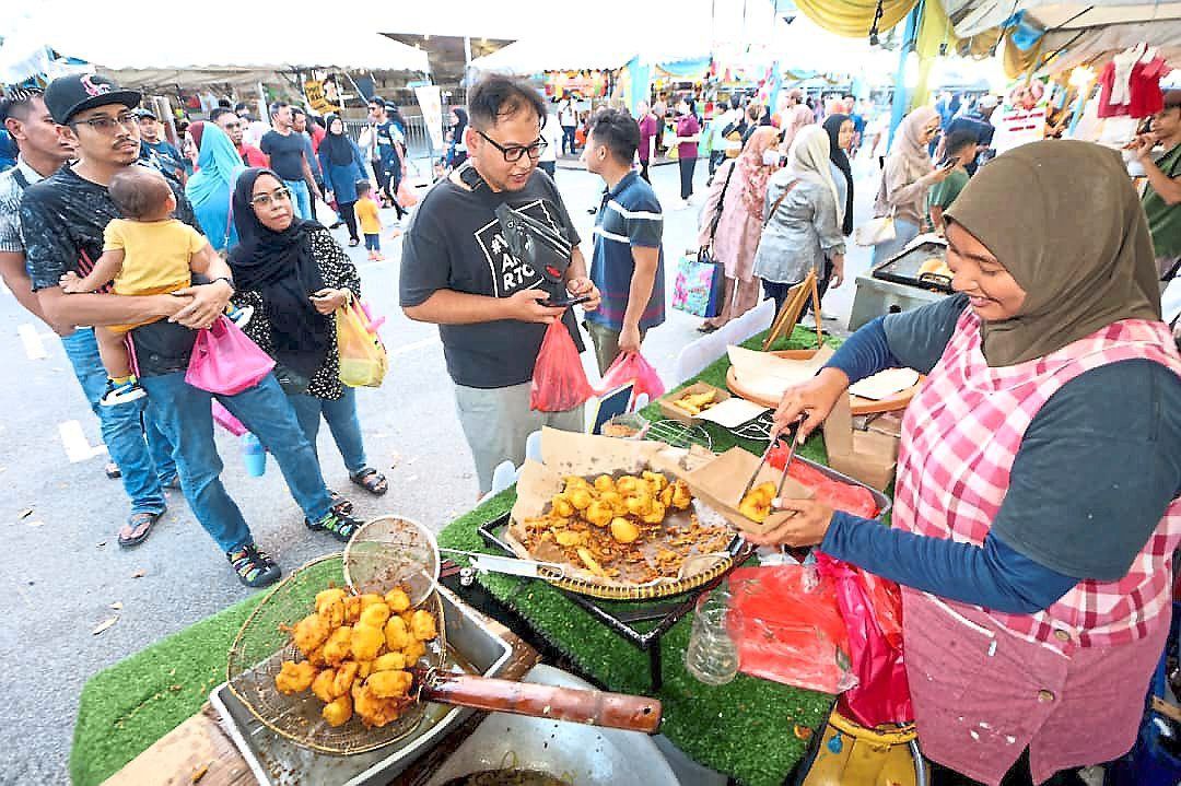 Johor traders want status quo