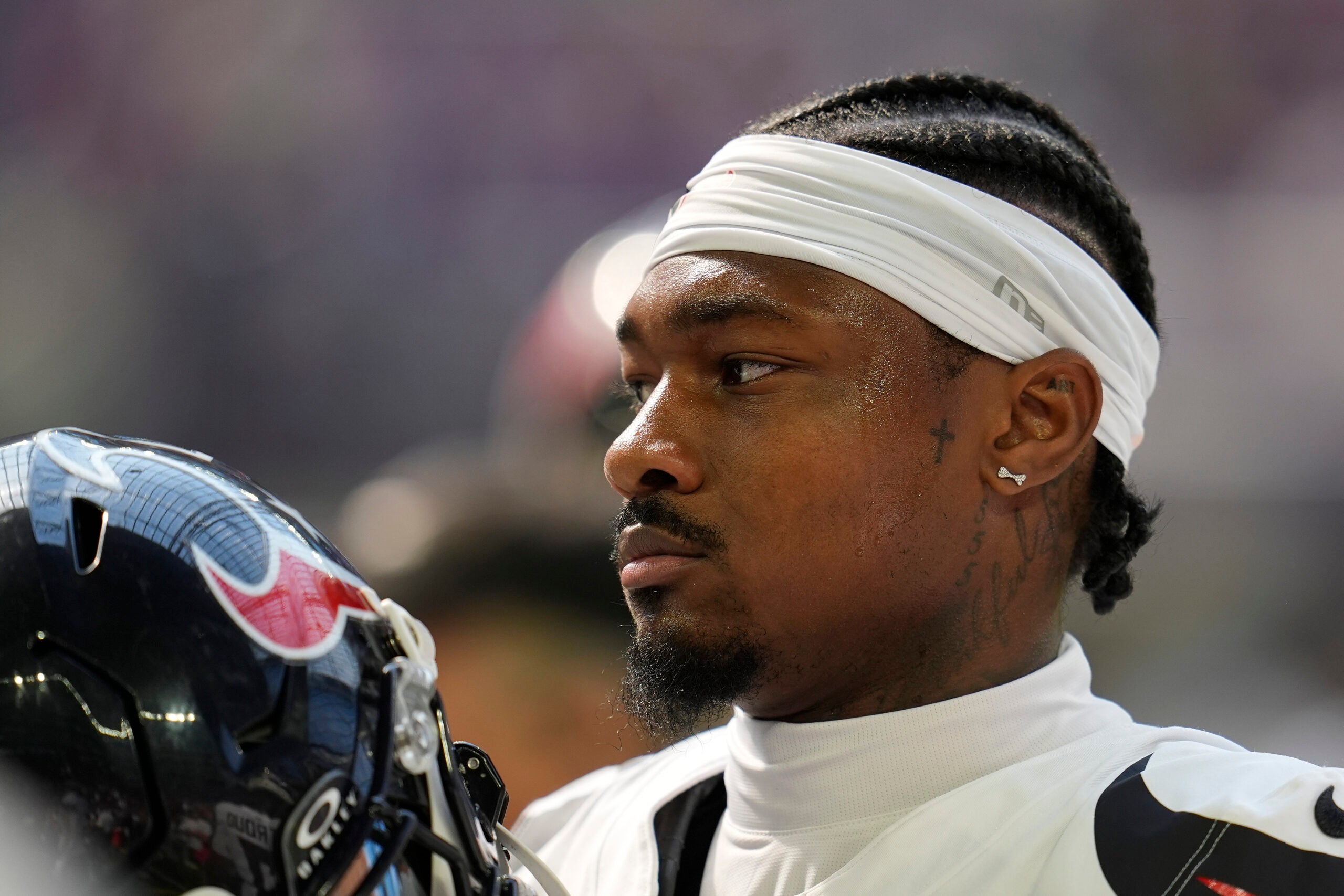 5 things to know about new Patriots No. 1 wide receiver Stefon Diggs