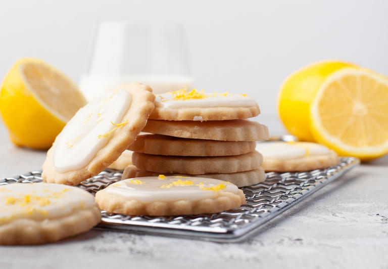 Lemon Shortbread Cookies: A Sweet and Zesty Treat