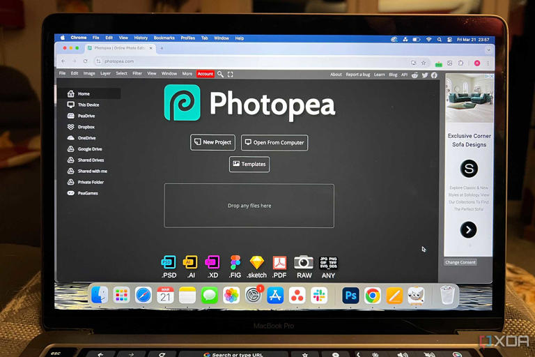 Photopea vs GIMP: Which is the best Photoshop replacement?
