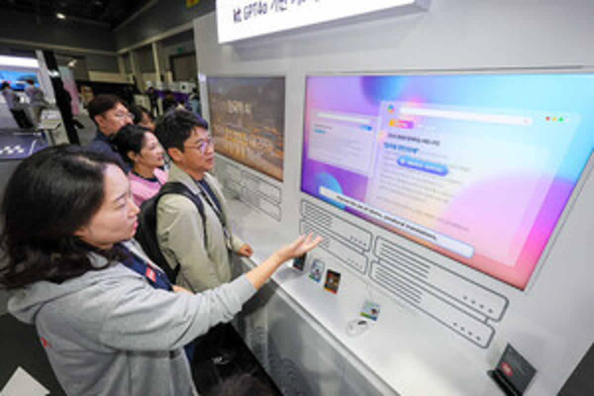 MS AI 행사 찾은 KT…한국적 LLM 등 협업 결과물 대거 소개