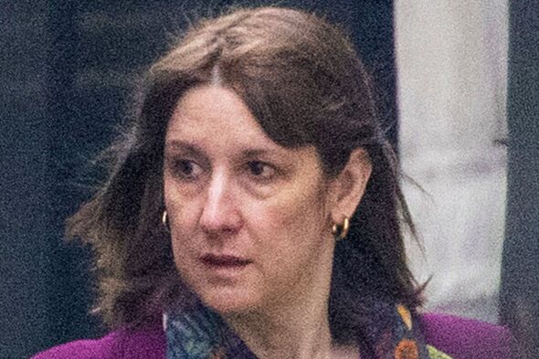Rachel Reeves humiliated as brutal tax to 'wipe out 200,000 jobs and £ ...