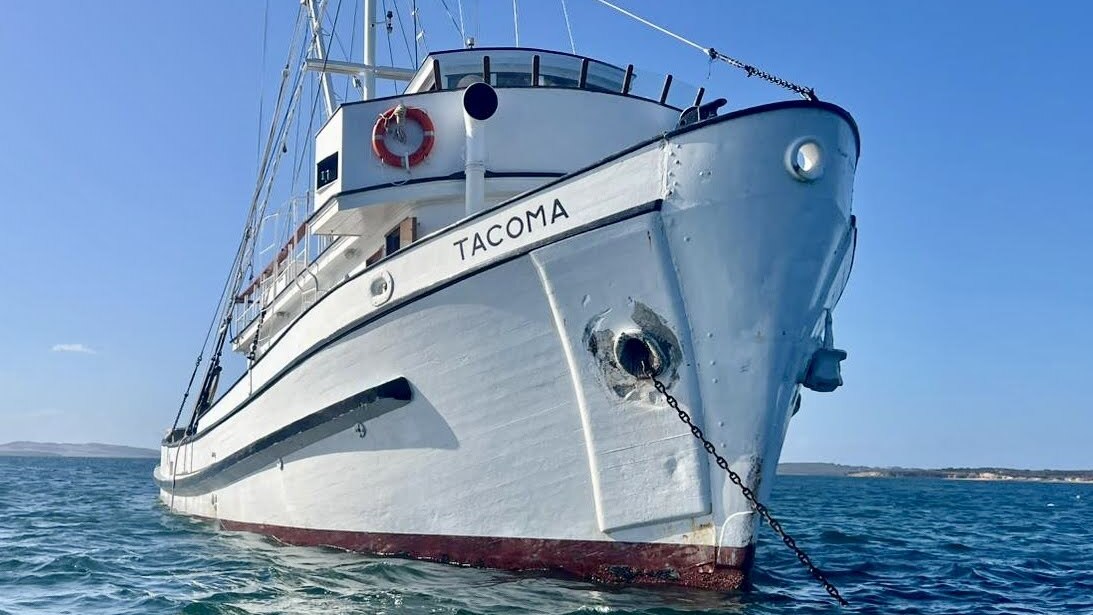 Historic tuna boat Tacoma delivers water to parched Taylor Island sheep ...