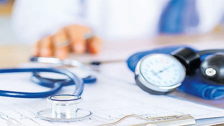 'Low pay, low confidence, poor food, harassment': Doctor exposes harsh ...