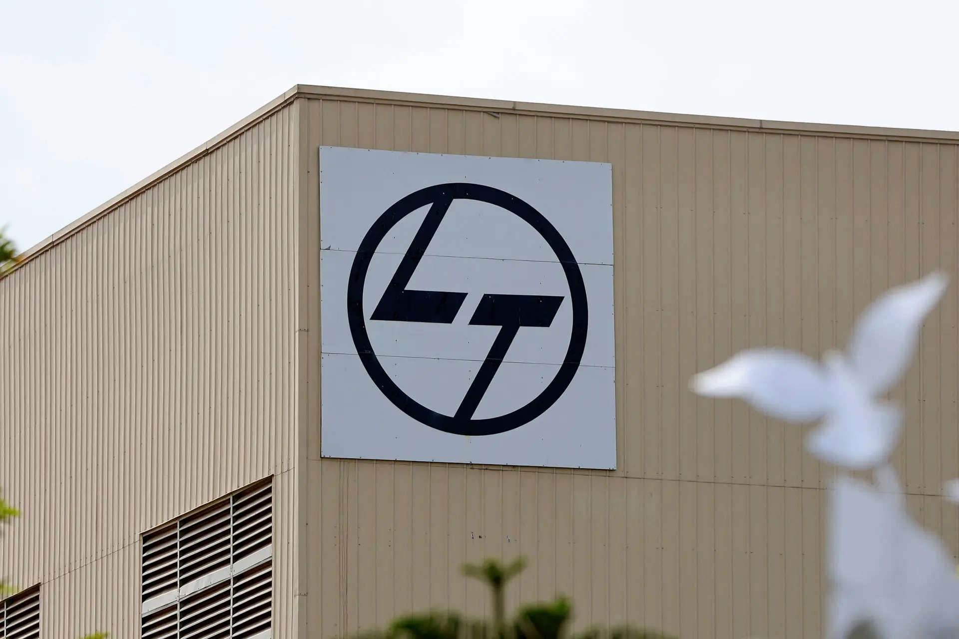 L&T wins its largest order till date as QatarEnergy LNG gives 'ultra ...