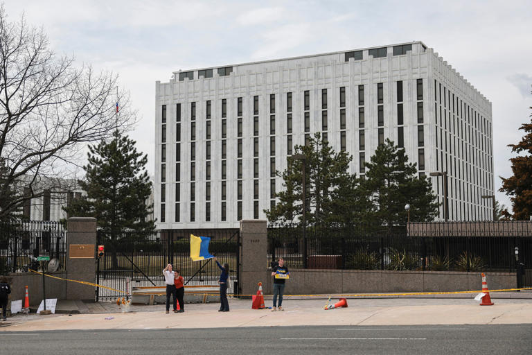 Ukraine-Russia war latest: Putin attacks Ukraine port after Moscow ...