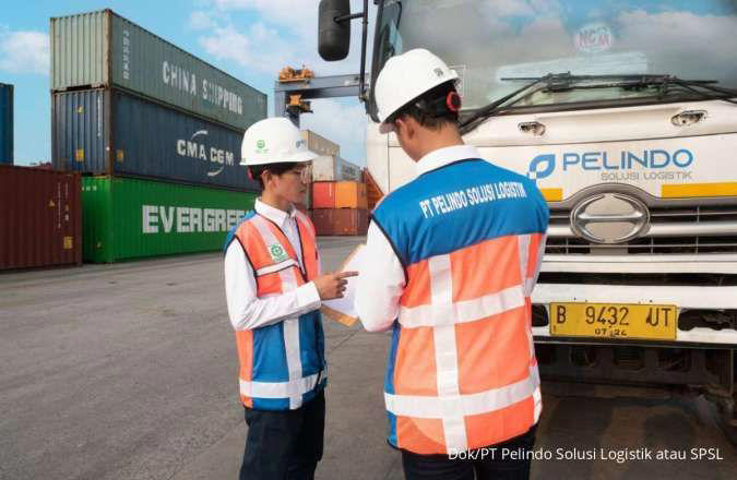 Pelindo Solusi Logistik (SPSL) Distribusikan Ribuan Paket Sembako di ...