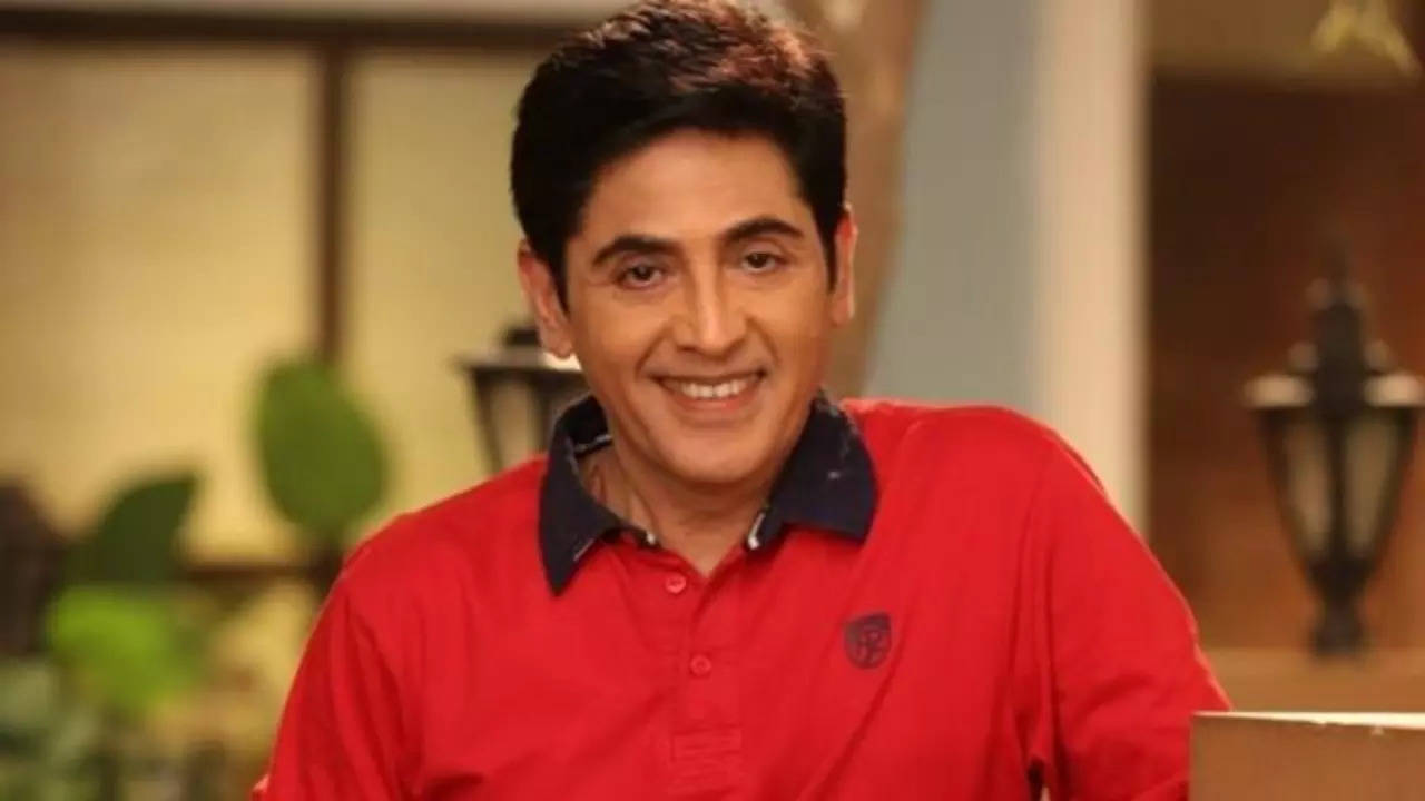 Aasif Sheikh Is Unable To Stand On His Own Two Feet: I Am Still Limping