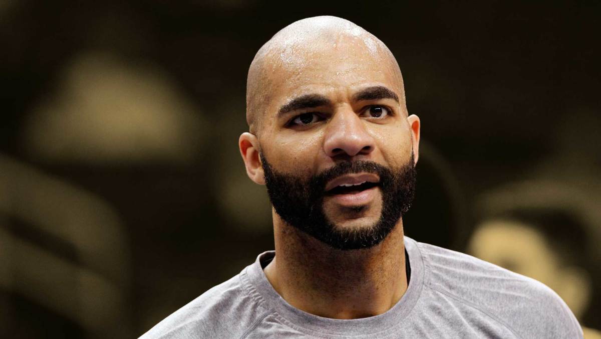 "It does take players to win championships" - Carlos Boozer on Jimmy ...