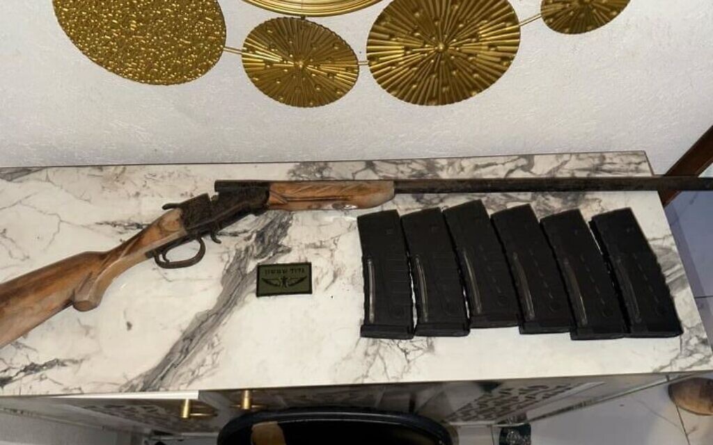 Security forces arrest 20 terror suspects in raids across West Bank