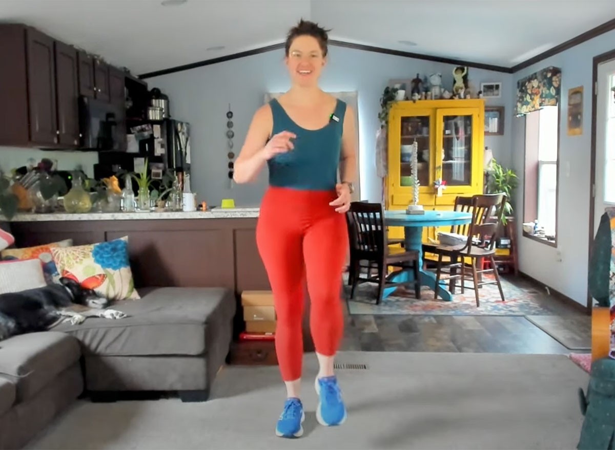 5-Minute Walking Workouts for Women Over 40 to Burn Fat at Home