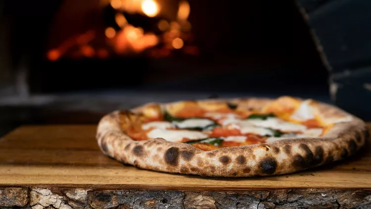The Best Pizza Awards: Οι μαέστροι της πίτσας για το 2025