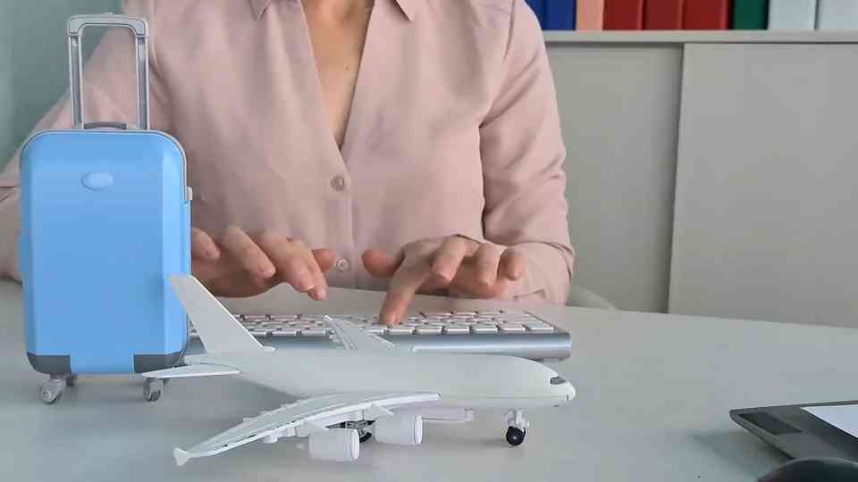 Fly for Less: 8 Proven Strategies to Save on Airfare