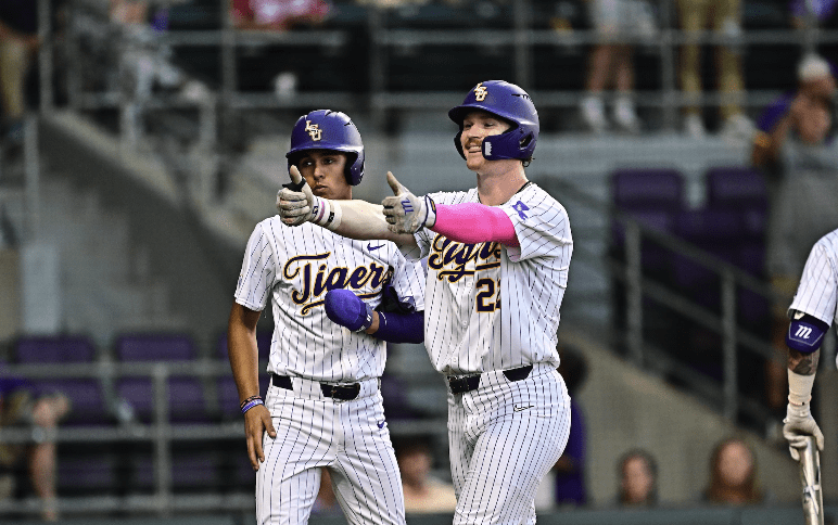 No. 5 LSU scores nine runs in first inning to beat UL Lafayette