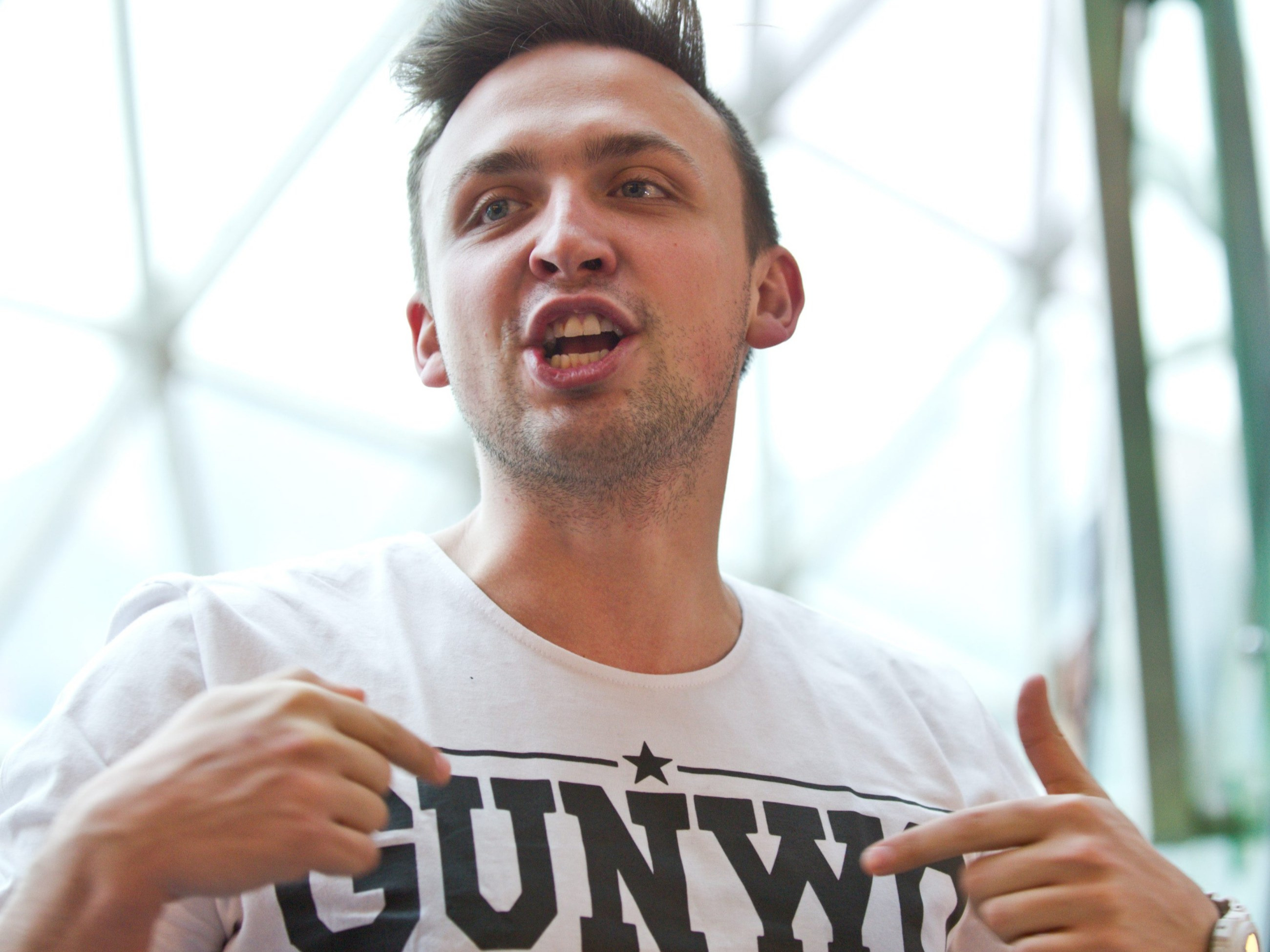 Robert Pasut wreszcie się doigrał? Prokuratura zajmie się patoinfluencerem