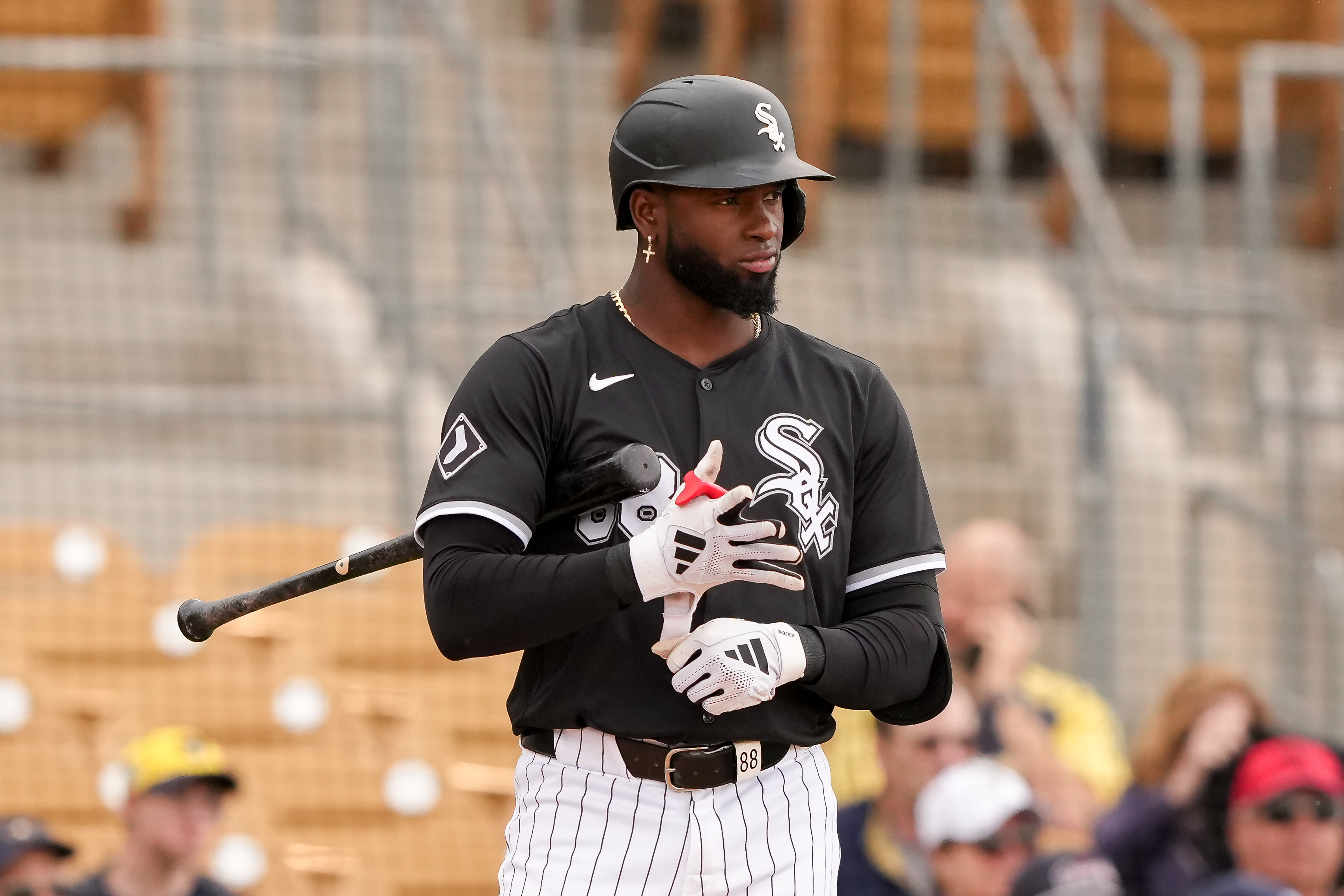 Shocking AL Contender Predicted To Trade For $50 Million Luis Robert Jr.