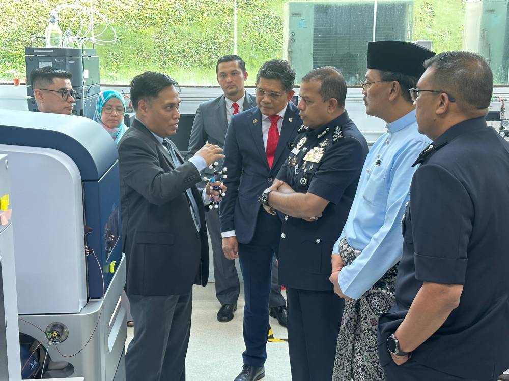 Fentanyl: Zombie drug detected in Malaysia, police say