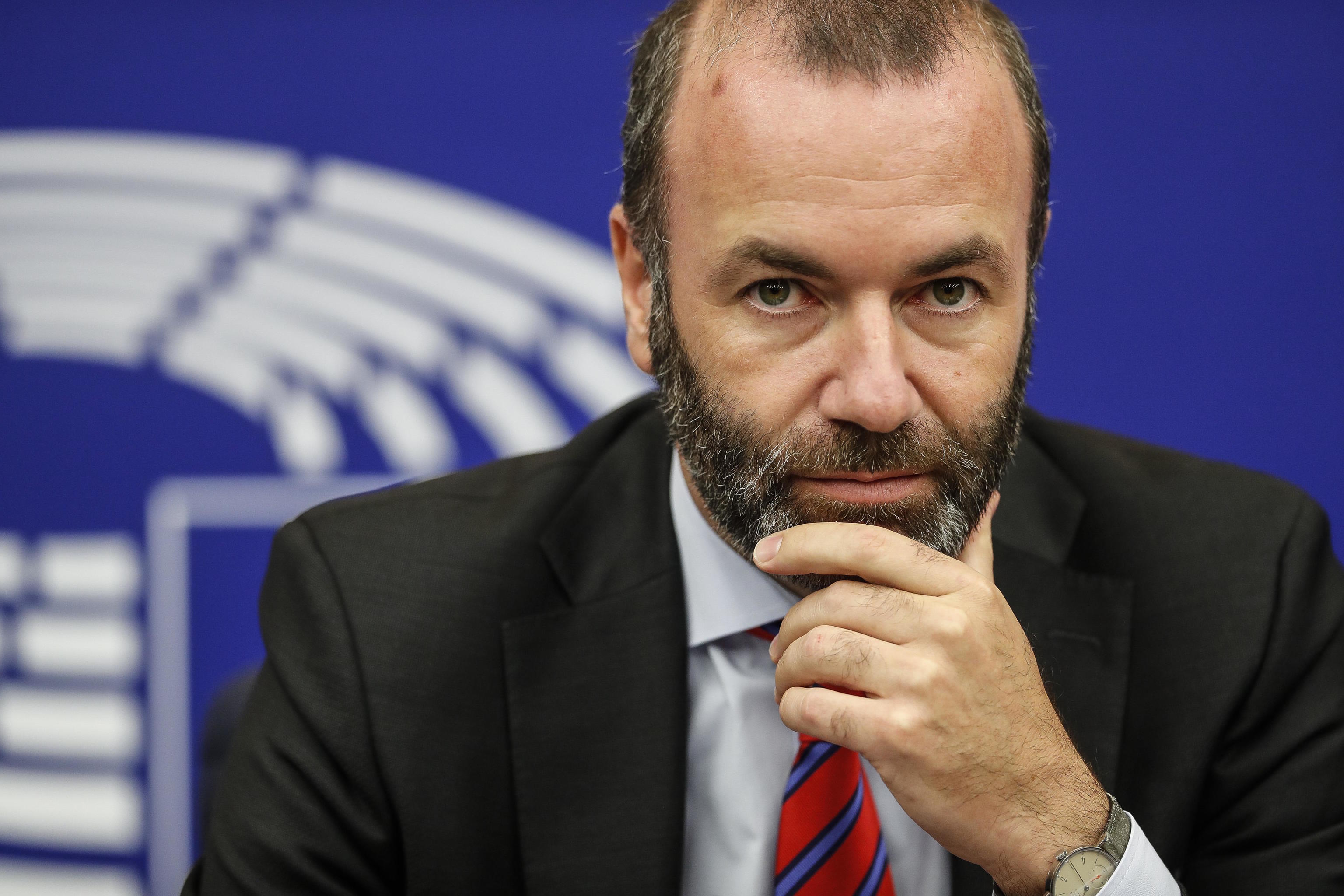 The European People's Party already sees Sánchez as the "weak point" of the EU: "He is willing ...