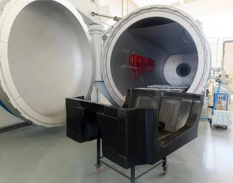 La monoscocca di carbonio della nuova Rina è un'opera d'arte tutta italiana