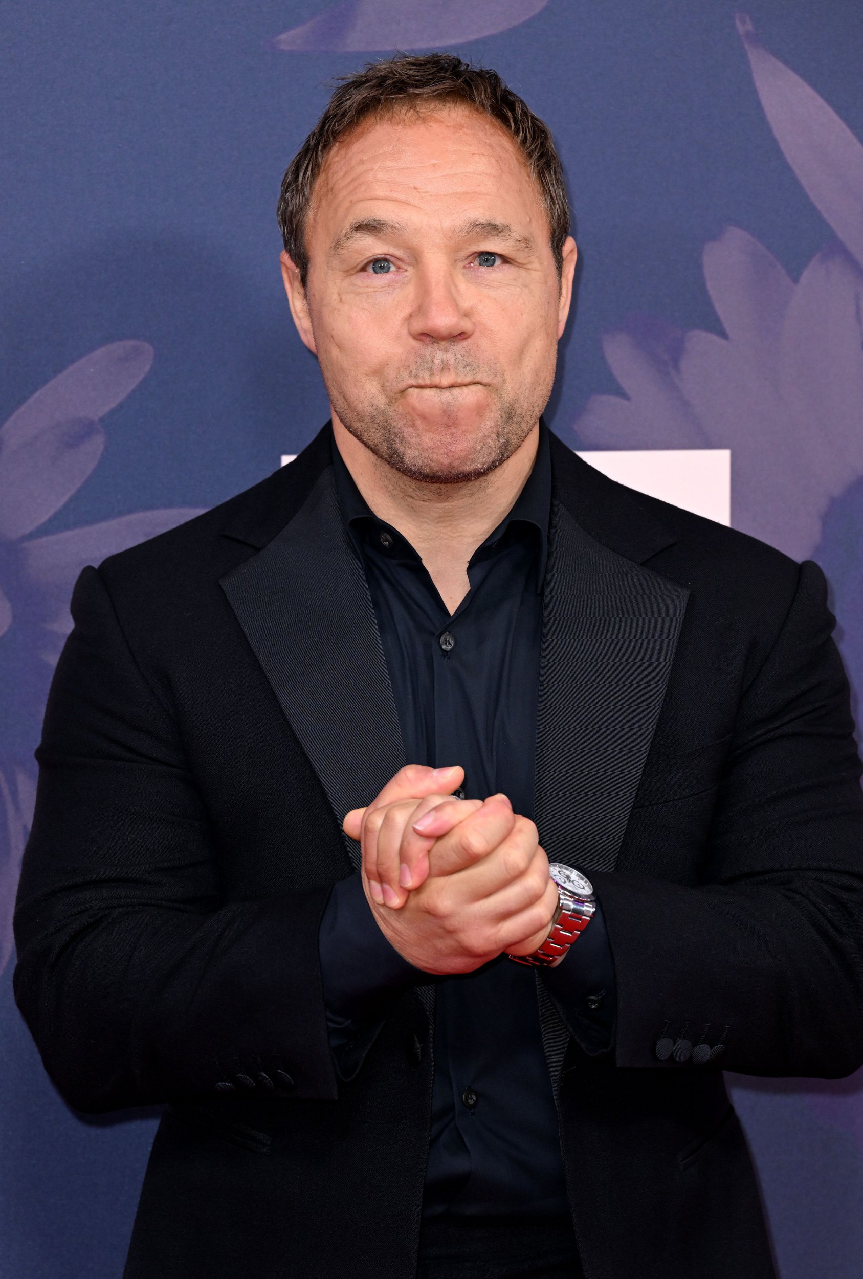 Stephen Graham drama hailed 'stupendous' soars up Netflix chart after ...