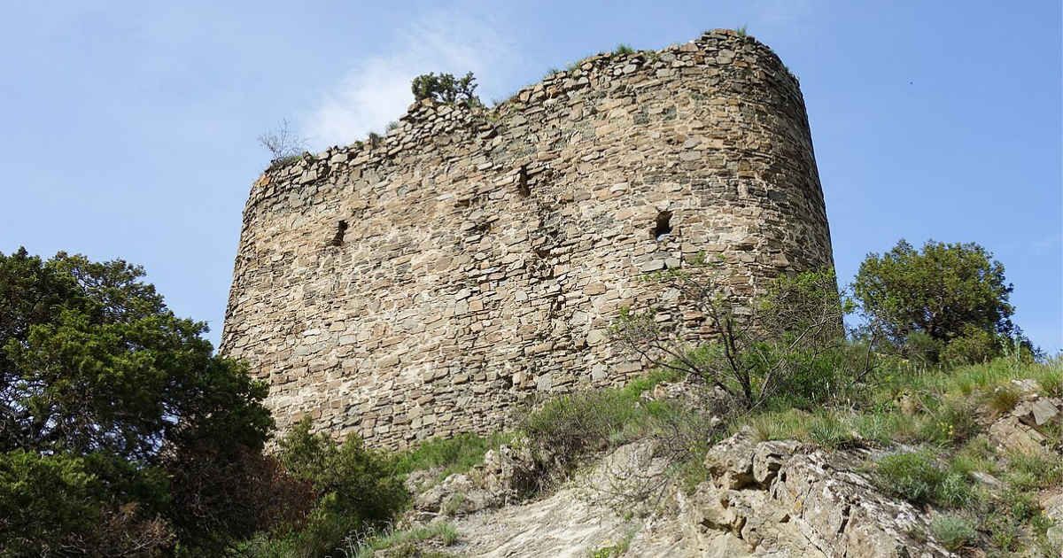 2600-Yr-Old Mud Brick Military Fortress With Towers Sheds Light on ...