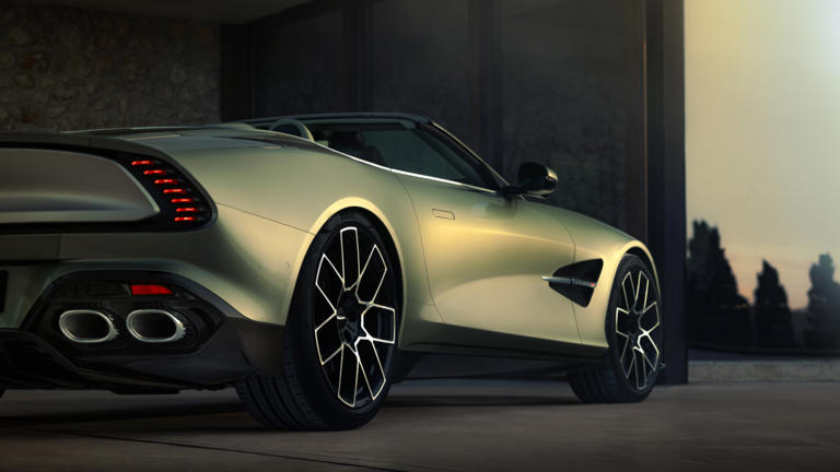 Aston Martin’s Vanquish Volante Turns V12 Thunder Into Open-Air Art