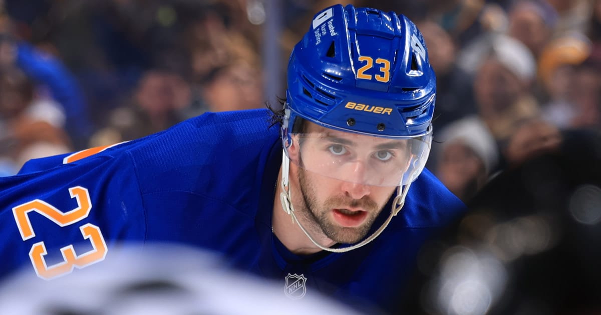 Buffalo Sabres fans boo their own player during jumbotron tribute