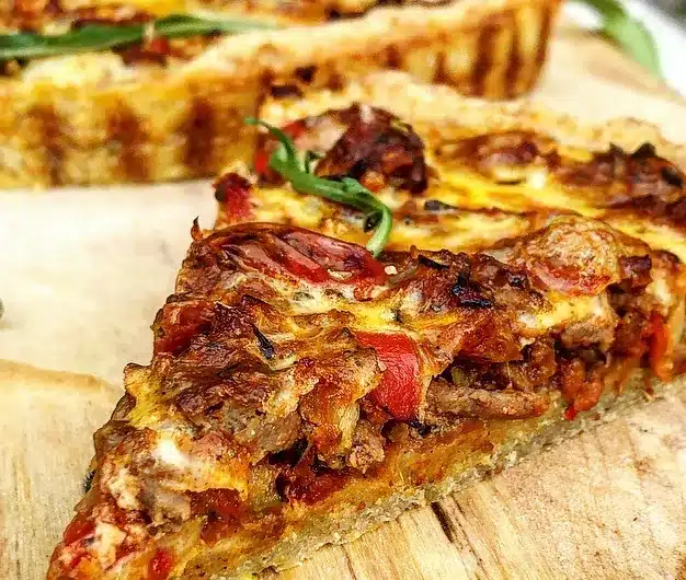 This Savory Beef Quiche with Mozzarella Tastes Like Deep-Dish Pizza ...