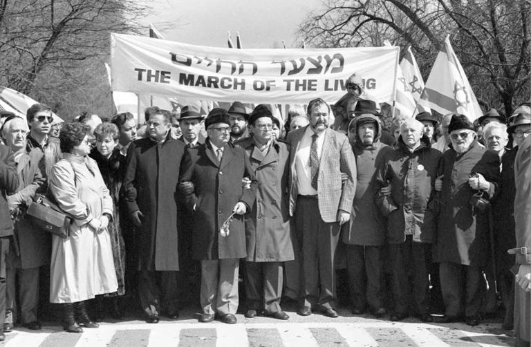 Ex-hostages to join Herzog, Duda in March of the Living marking 80 ...