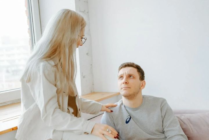 10 Telling Signs You're In A One-Sided Marriage