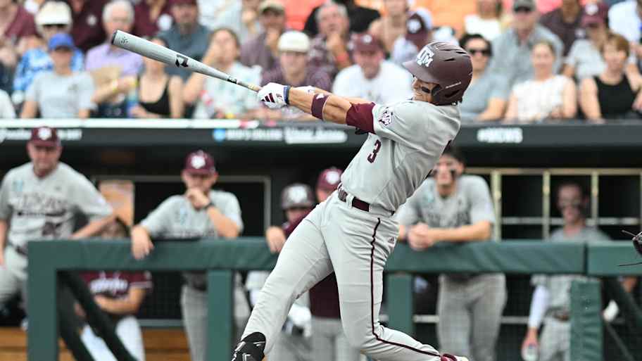 Michael Earley Praises Texas A&M Transfer For 'Elite' Defense