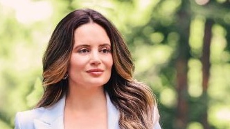 Kevelyn Guzman of Coldwell Banker Warburg Shares Exclusive Insider ...