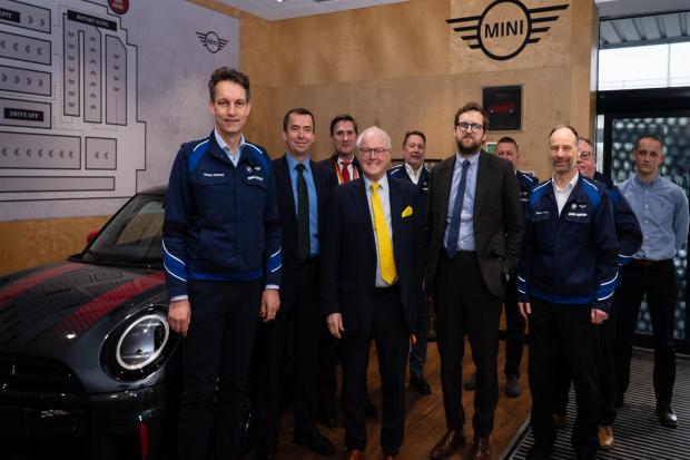 Calls to save Oxford Mini plant jobs after BMW delay electric car plans