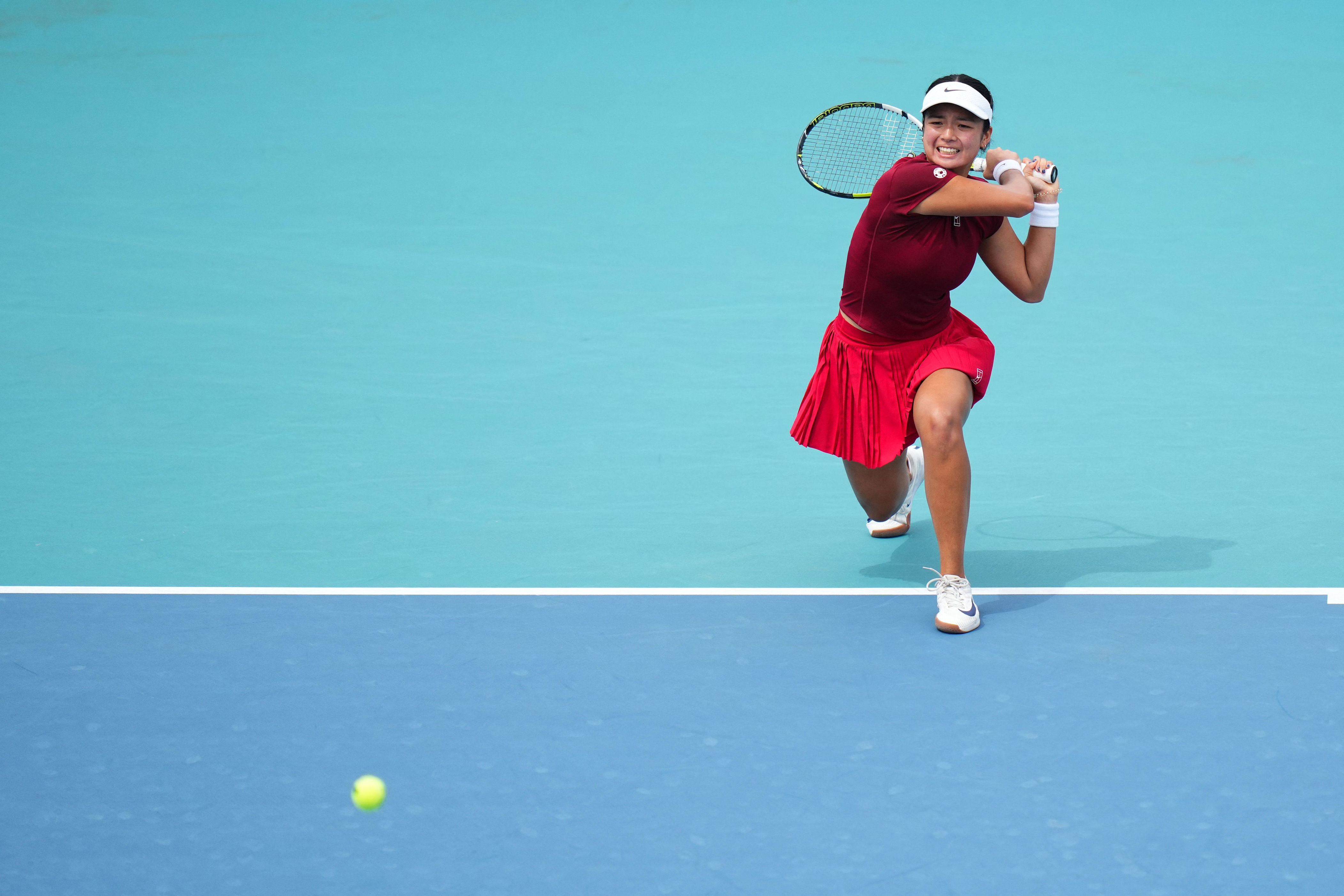 Tennis: Alex Eala stuns Swiatek, advances to Miami Open semis