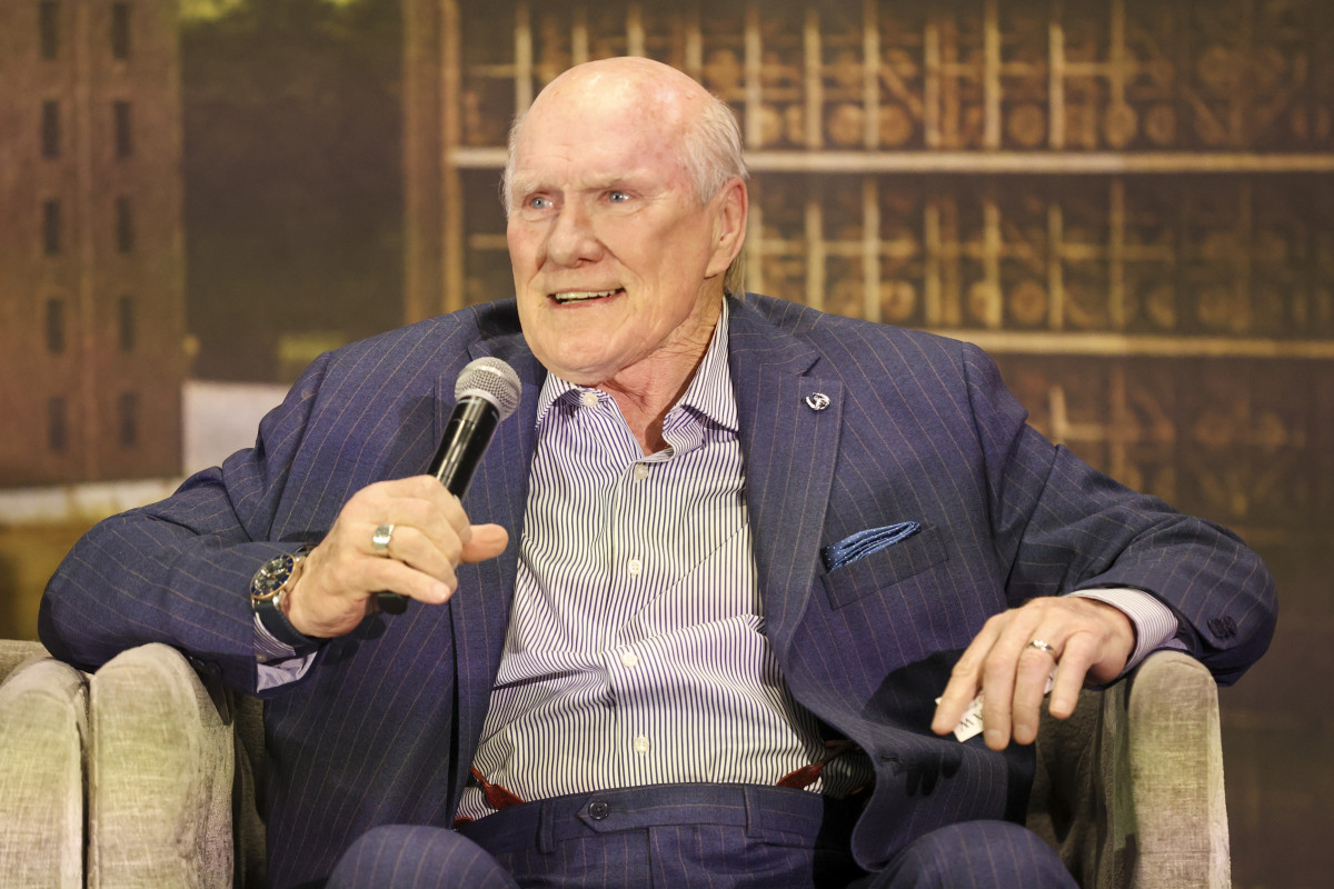 NFL Fans Are Officially Turning On Terry Bradshaw This Week