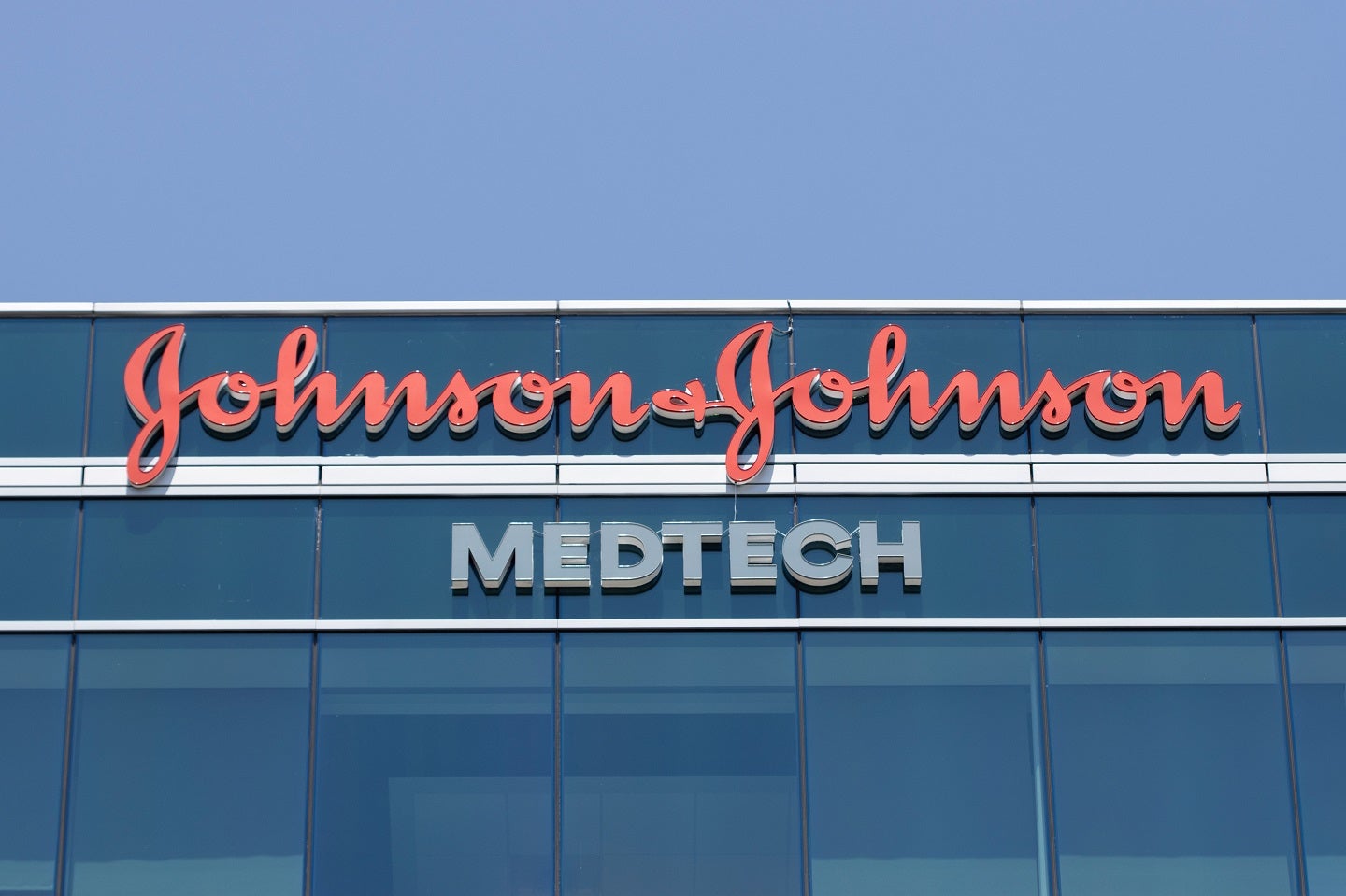 Johnson & Johnson MedTech introduces electrosurgical generator