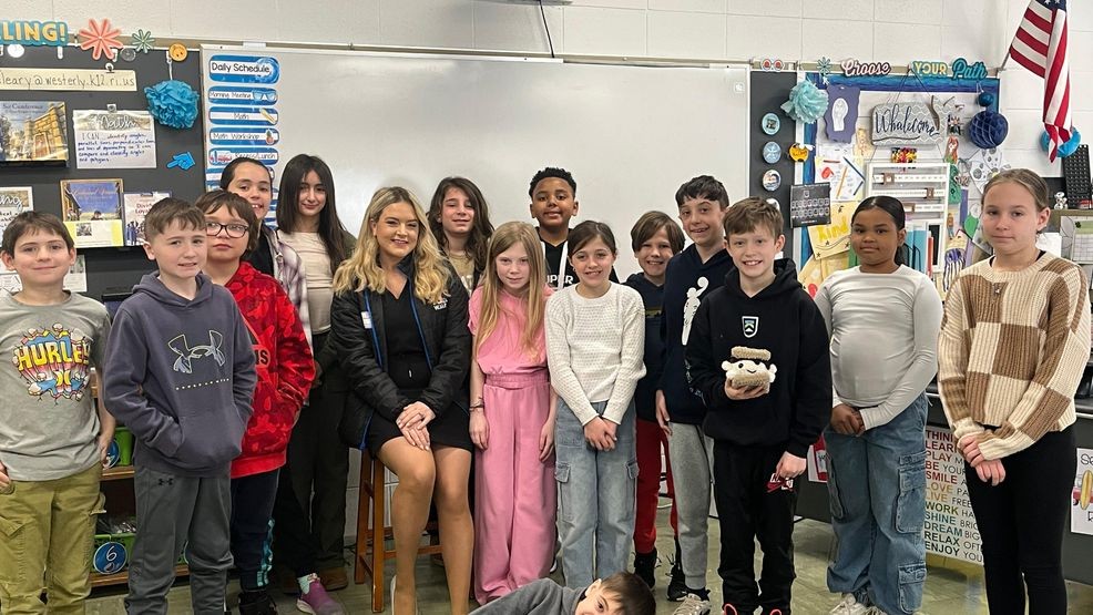 NBC 10's Samantha Read visits Dunn's Corners Elementary School for reading week