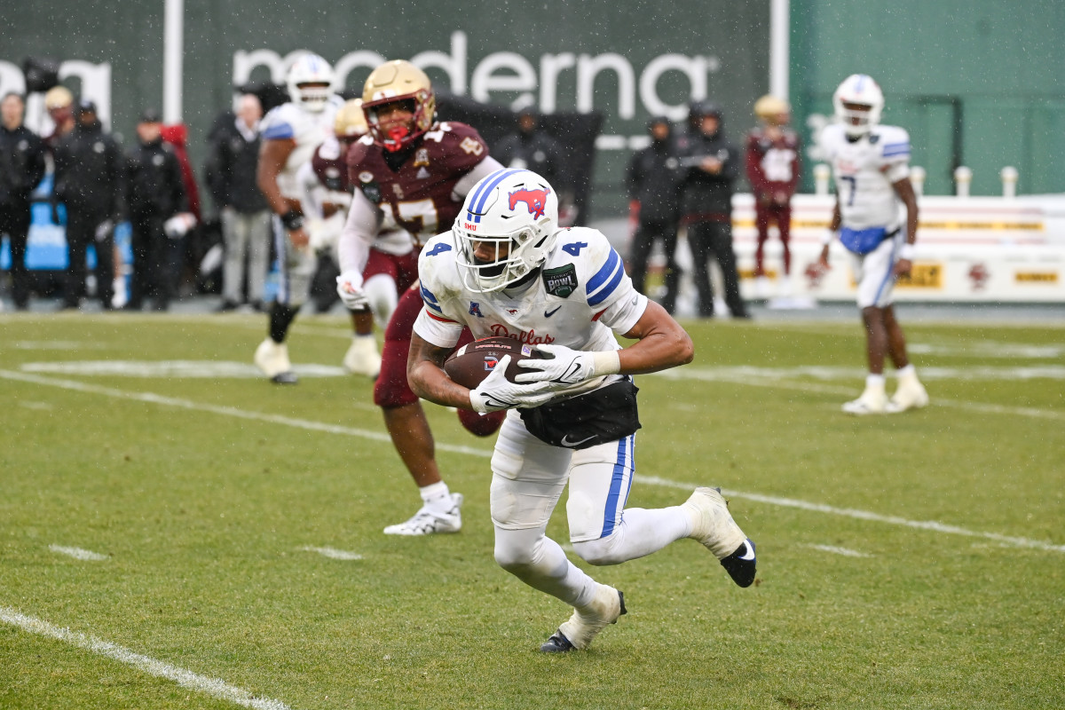 Three SMU football players no longer with program, per report