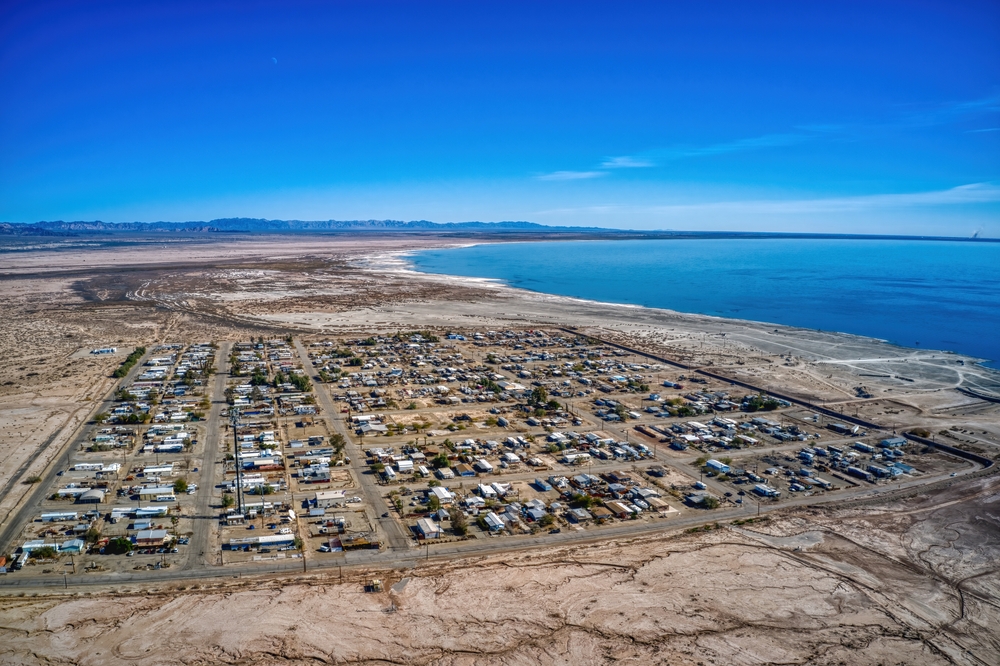 California’s Post-Apocalyptic Beach Town Is Now America’s Strangest Art ...