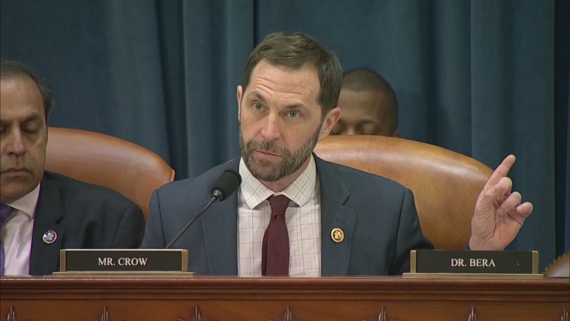 CIA, FBI chiefs face scrutiny over Signal chat that included journalist