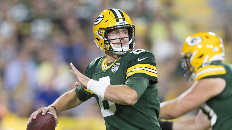 Titans Sign Former UConn QB Tim Boyle