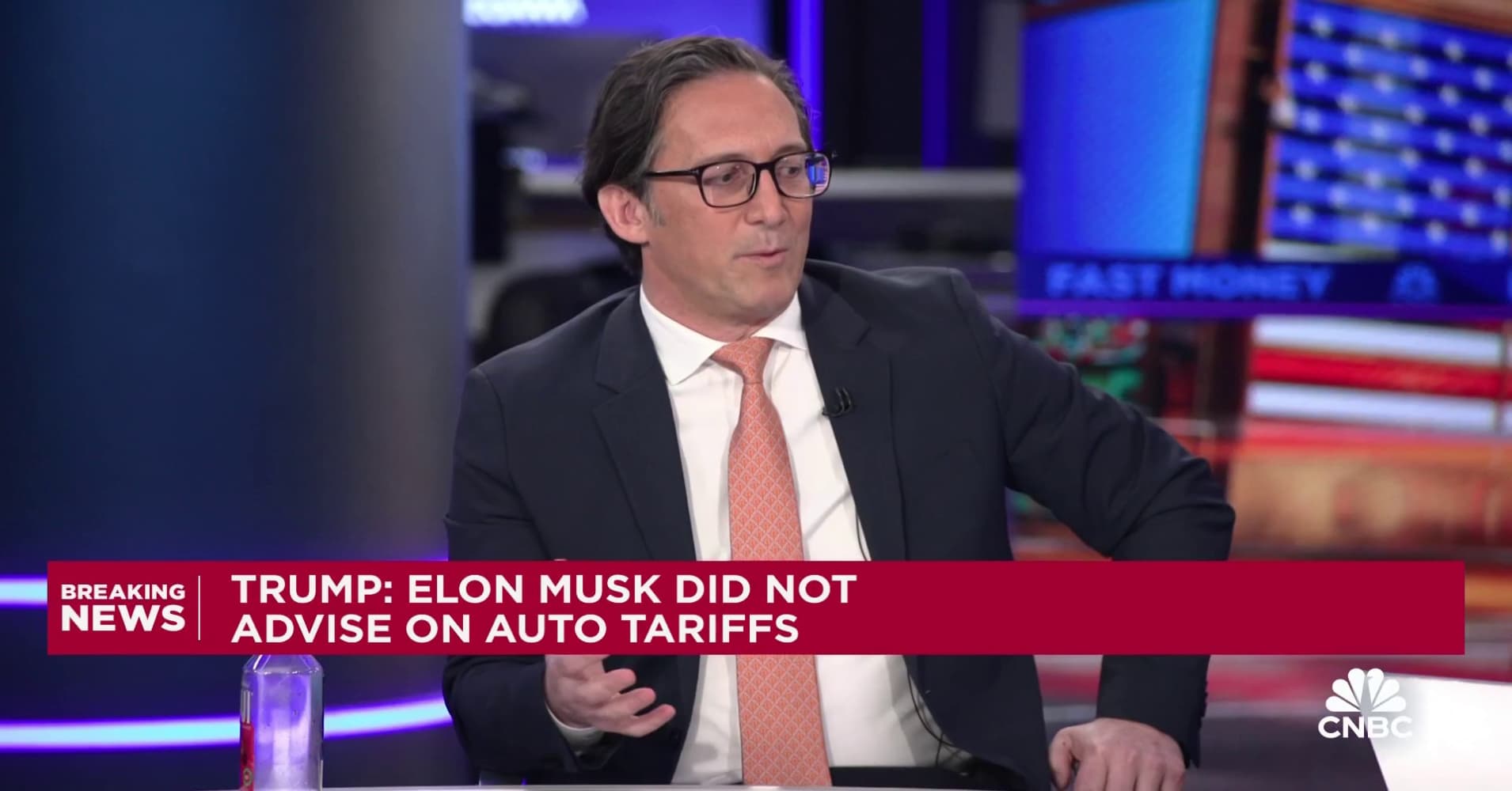 We are about to see the U.S. consumer step away, says Wells Fargo's ...