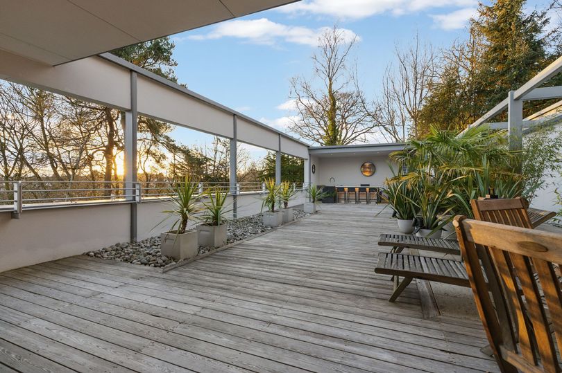 'Breathtaking' £1.65m family home in Bearsden hits the market as ...