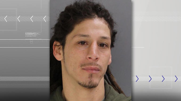 Wanted ‘armed and dangerous’ man arrested in Texas, Altoona police report Wanted ‘armed and dangerous’ man arrested in Texas, Altoona police report