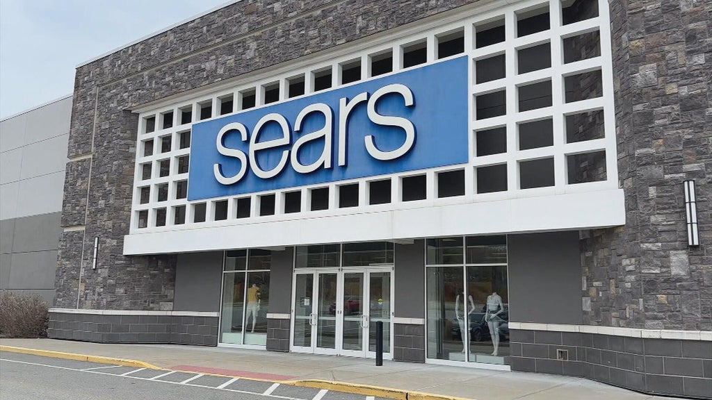 One of the last 8 Sears stores in America is in Massachusetts. Here's ...