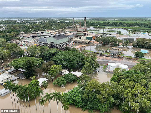 No relief in sight for Aussies in flood-ravaged outback towns