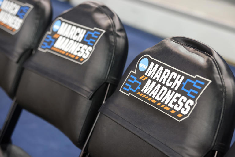 A surprising number of March Madness brackets are still perfect in the ...