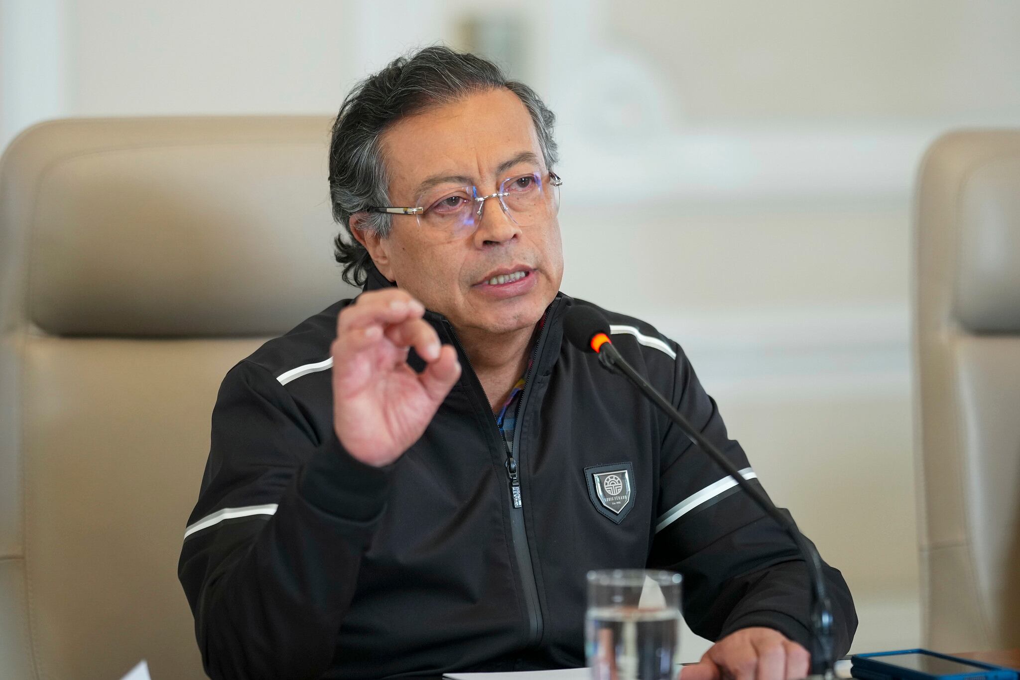 “No pueden atacar al gobierno con argumentos”: Petro se defiende de ...