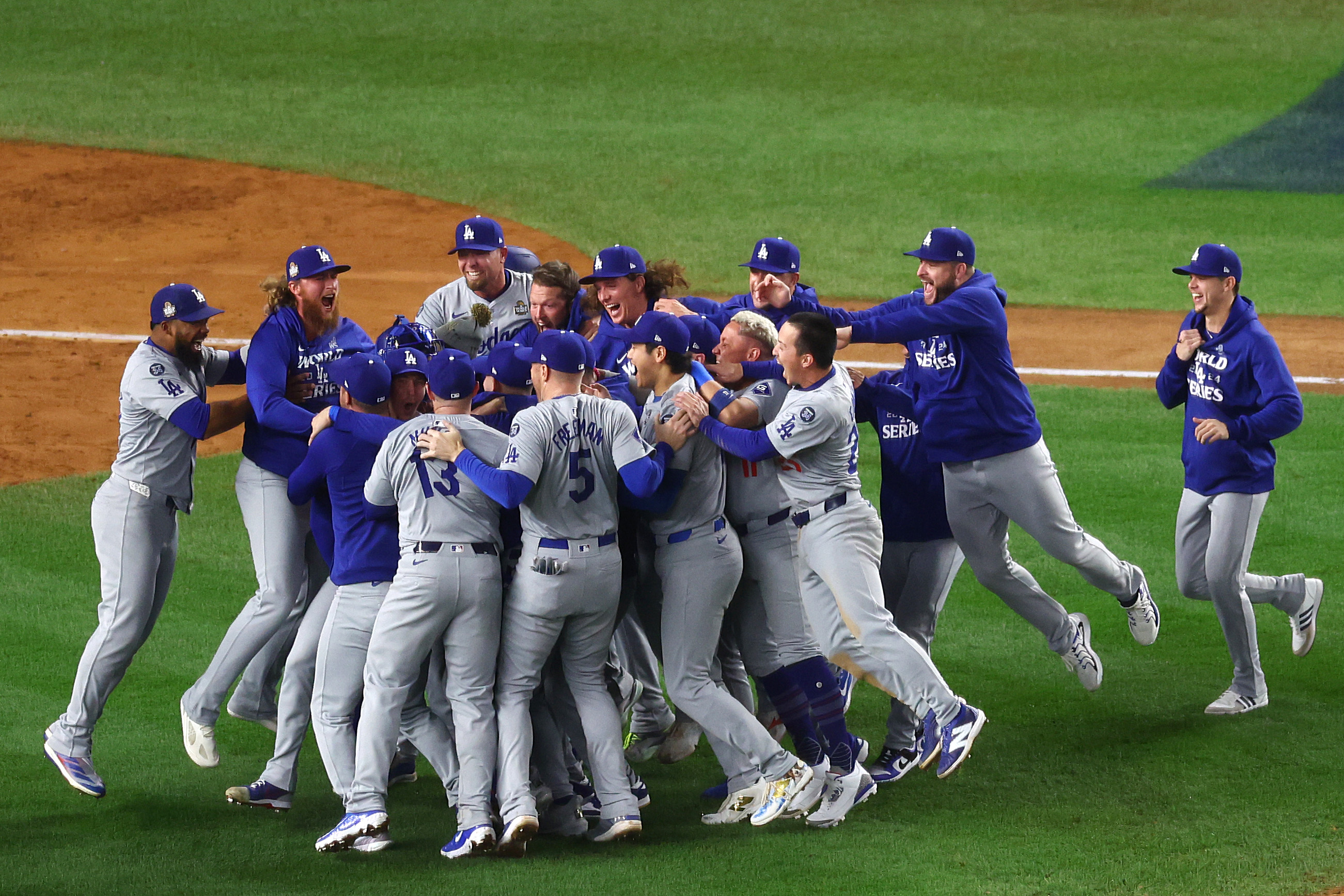 MLB Expert Predictions for Entire 2025 Season: Division Winners ...